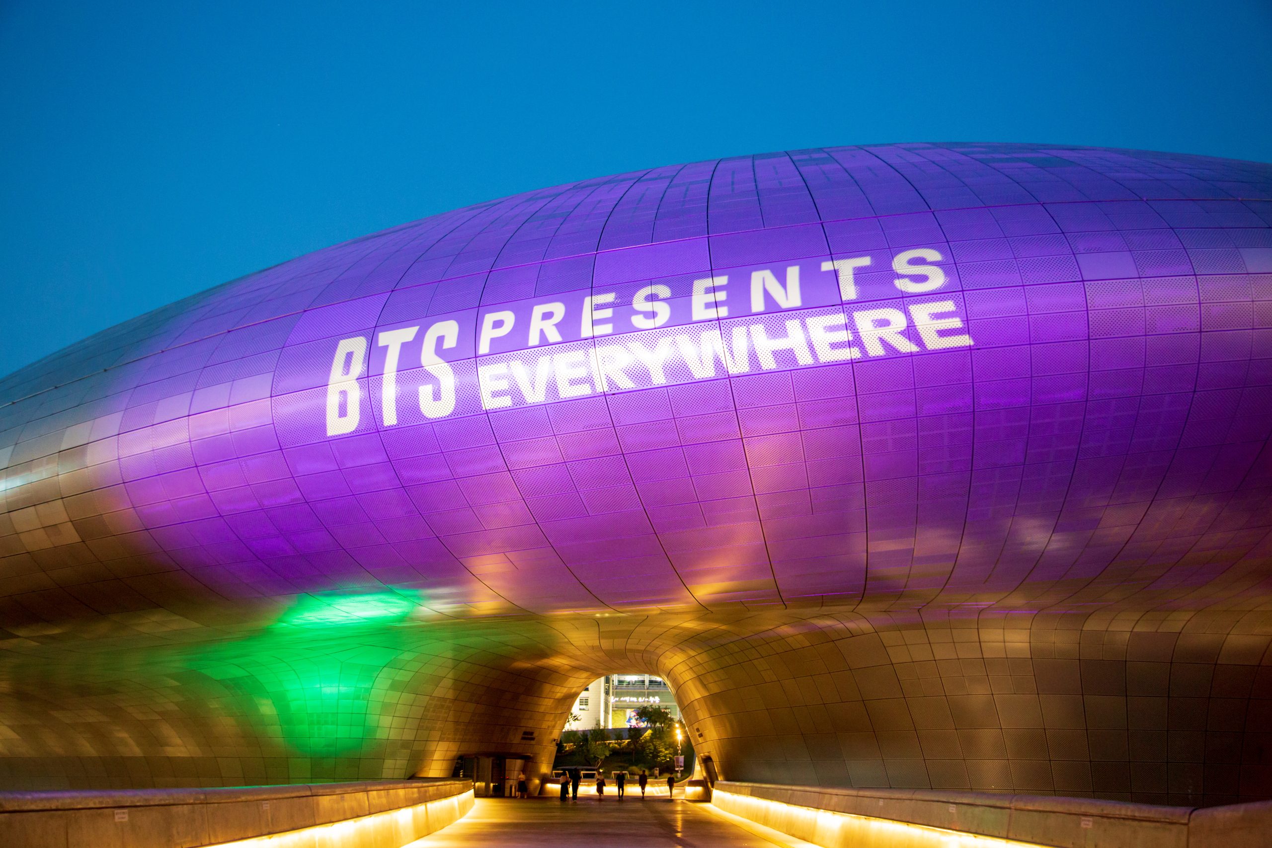 BTS บอยแบนด์เกาหลีฉลองครบรอบ 10 ปีวันนี้ คาดแฟนคลับร่วมงานล้นกลางกรุง ...