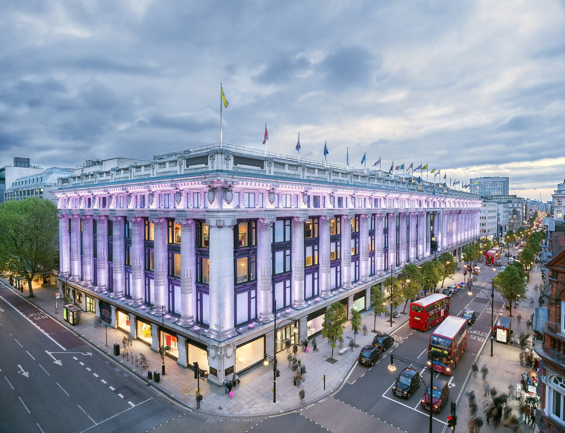 กลุ่มเซ็นทรัล ก้าวขึ้นถือหุ้นใหญ่ Selfridges Group ห้างหรูเบอร์ 1 ในยุโรป : อินโฟเควสท์