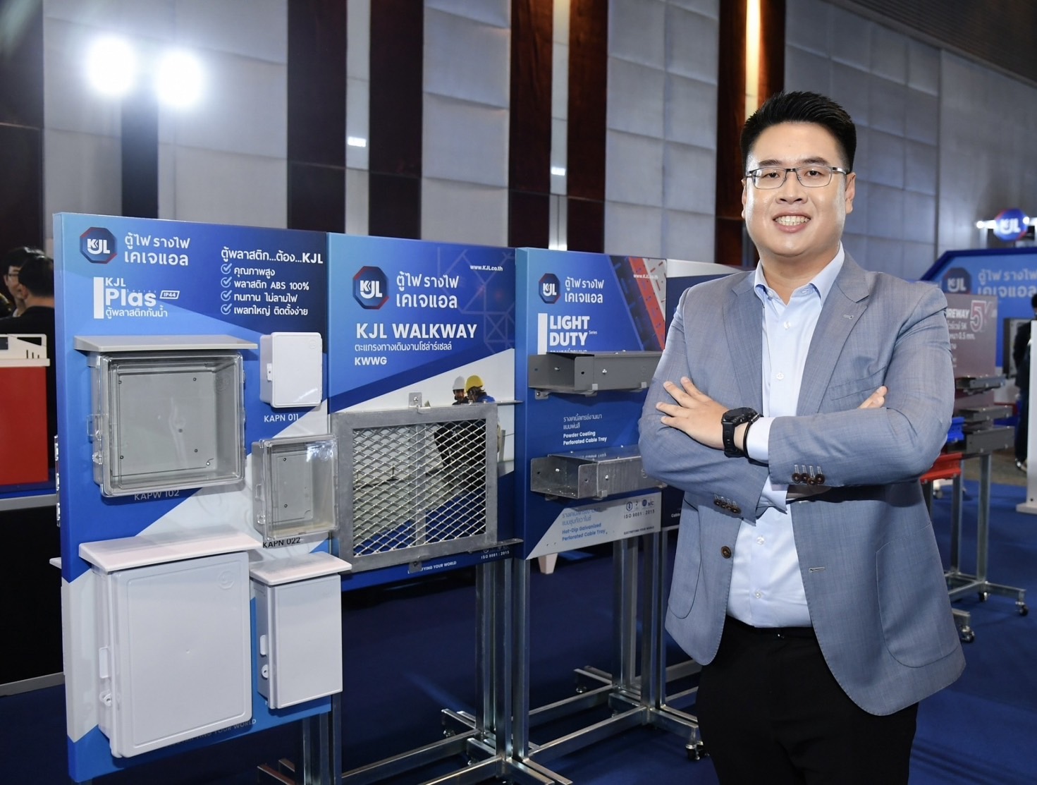 KJL เฮ! "ชไนเดอร์ฯ" ตั้งเป็นตัวแทน Tier 1 หนุนขยายฐานลูกค้าดันรายได้ปี 67 โตเข้าเป้า 10-15% ...